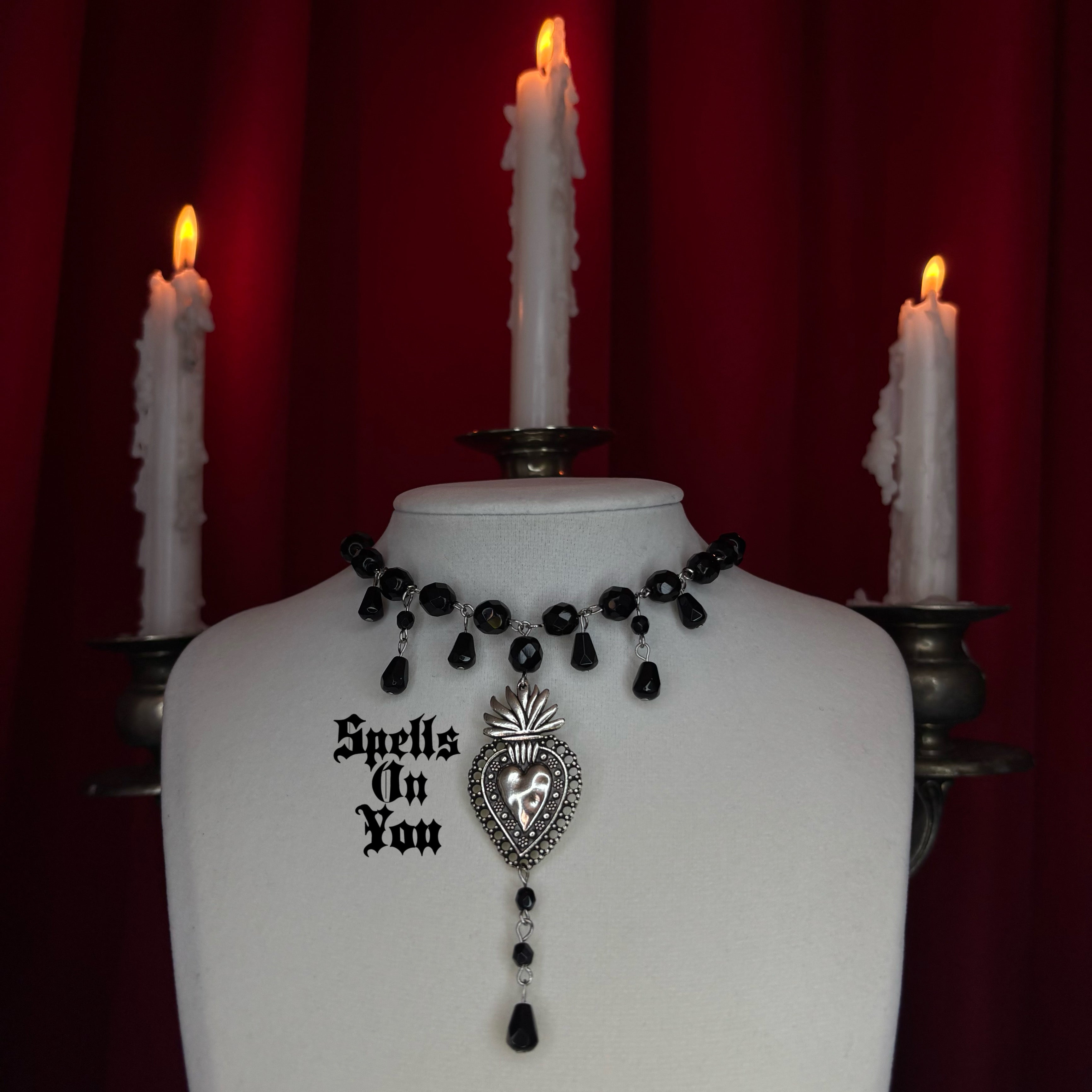 ‘𝖆𝖒𝖔𝖗 𝖈𝖔𝖒𝖕𝖑𝖊𝖙𝖔’ 𝖓𝖊𝖈𝖐𝖑𝖆𝖈𝖊 – Spellsonyou