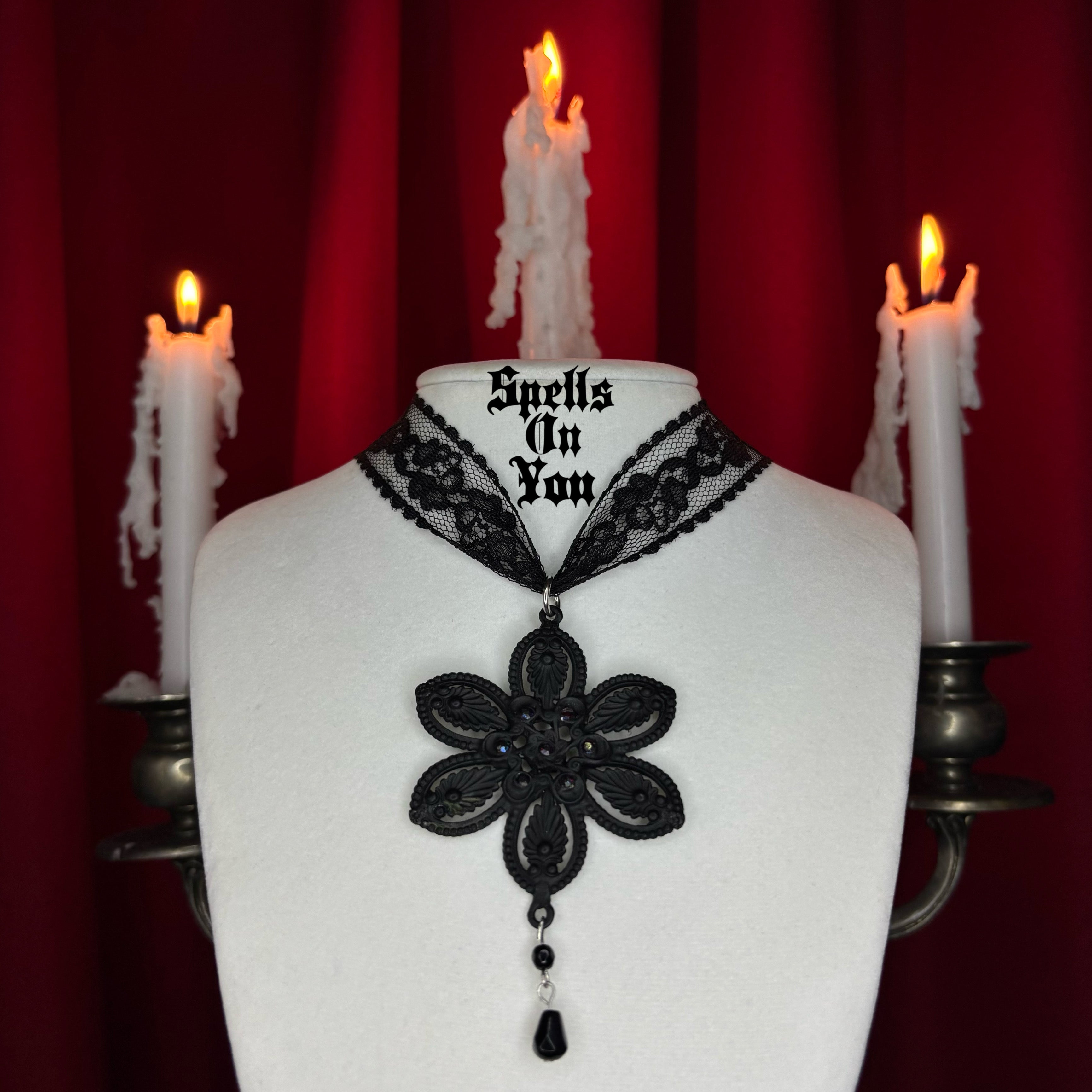 ‘𝖈𝖆𝖗𝖎ñ𝖔’ 𝖑𝖆𝖈𝖊 𝖈𝖍𝖔𝖐𝖊𝖗 – Spellsonyou